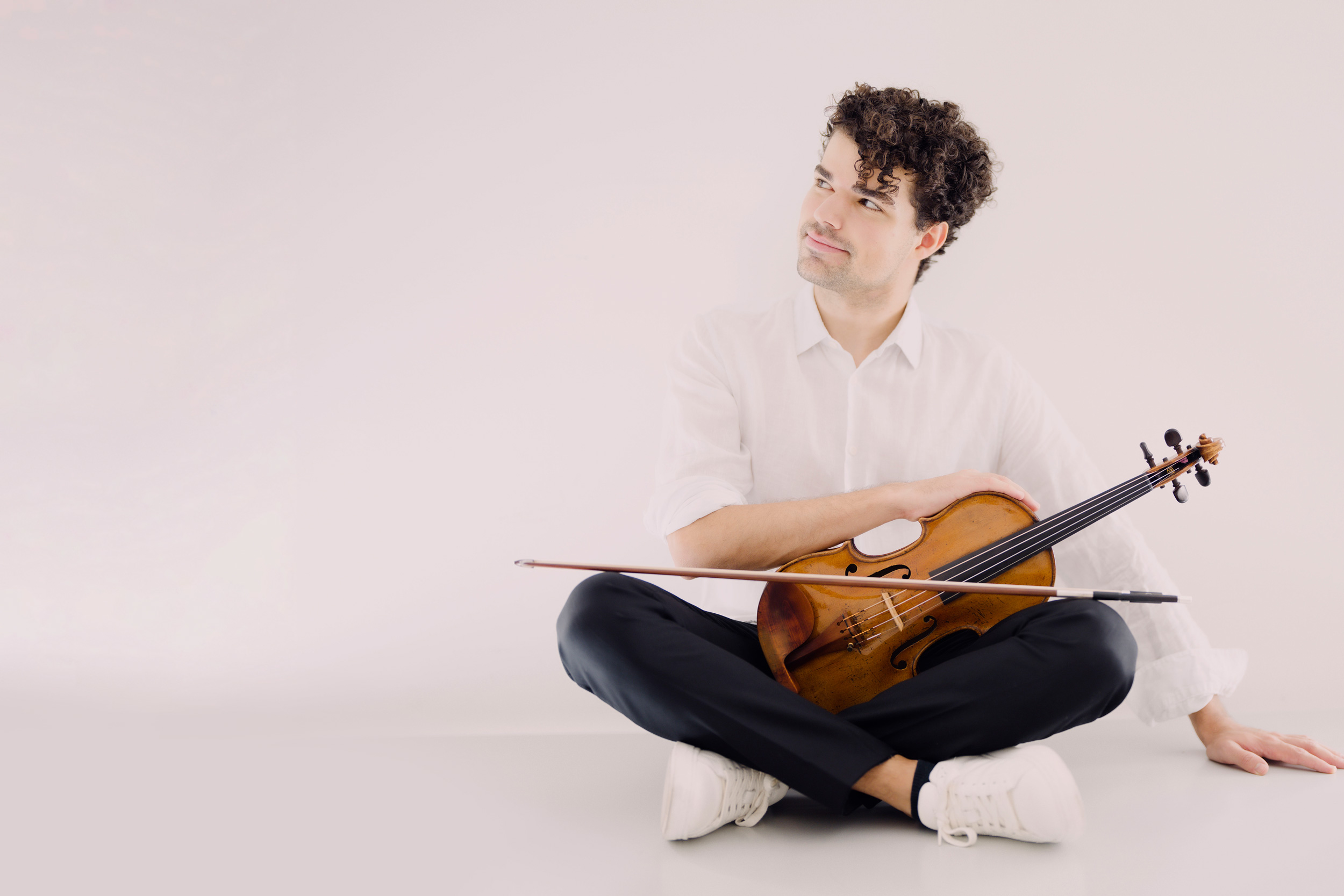 Contact - Simon Luethy